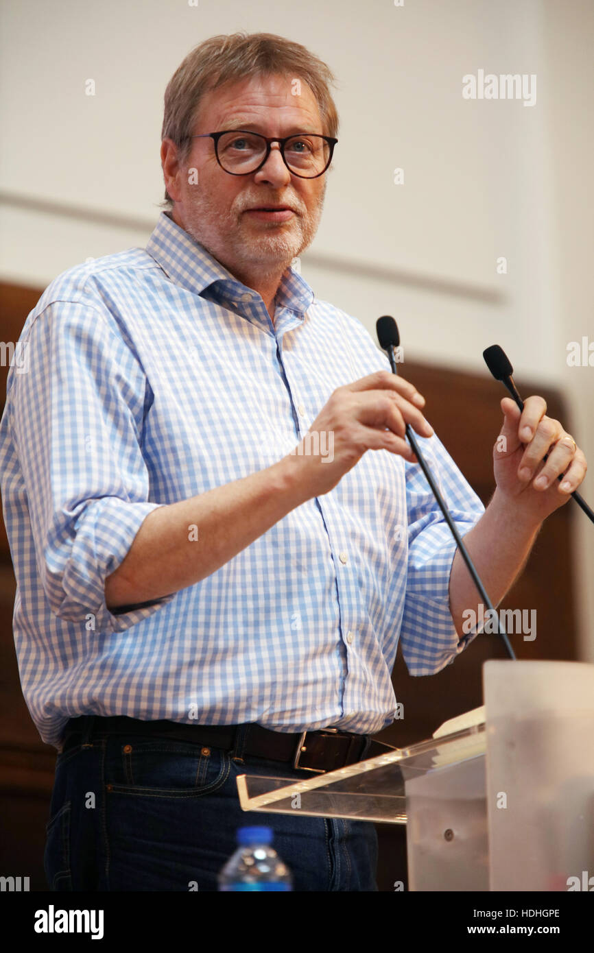 Stamp out racism hi-res stock photography and images - Alamy