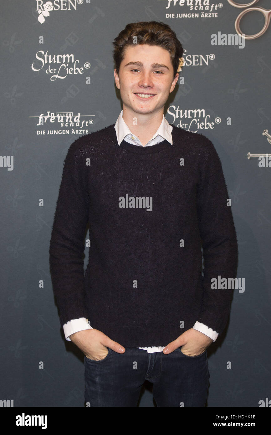 Actors attending the "Fan Made Day" at Kampnagel Fabrik Featuring ...