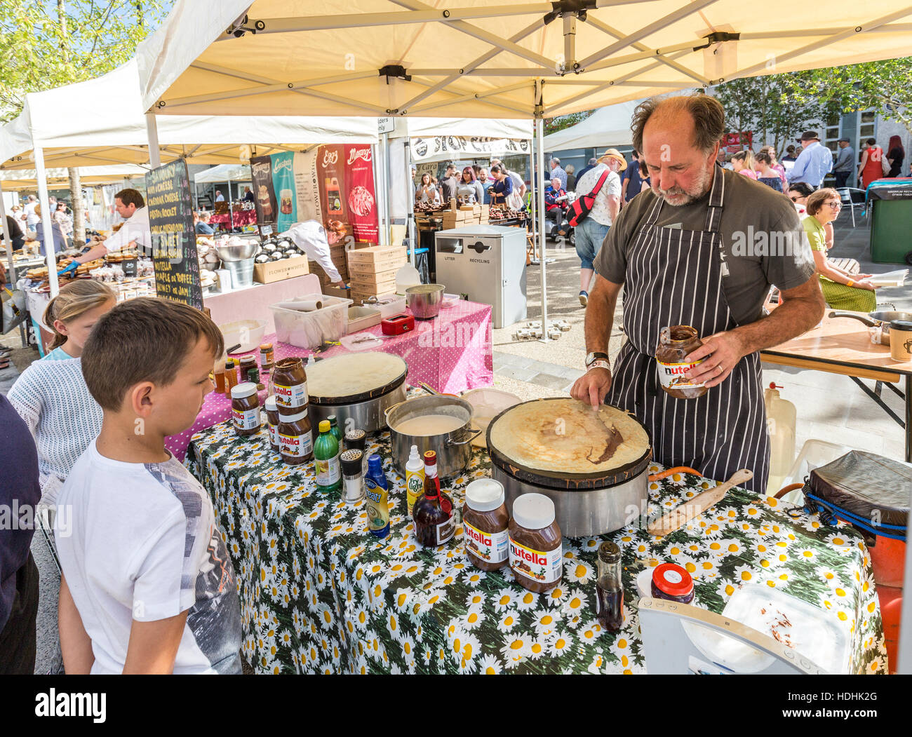 Food stall festival hi-res stock photography and images - Alamy