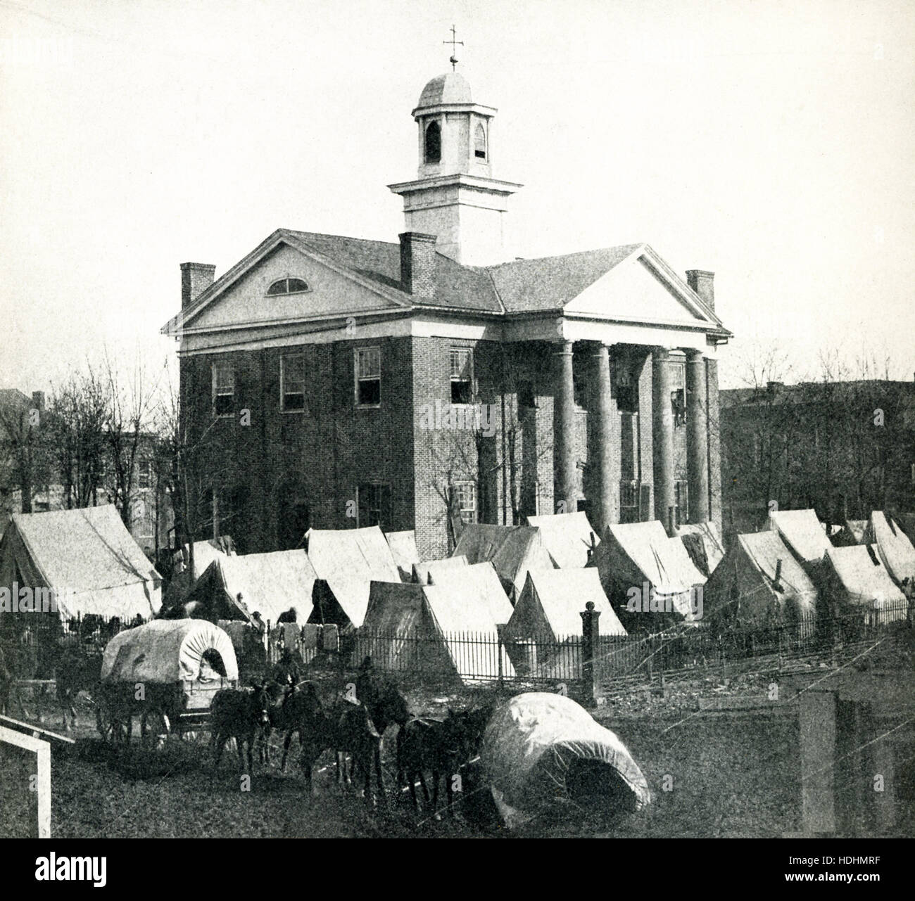 Oxford courthouse and tents hi-res stock photography and images - Alamy