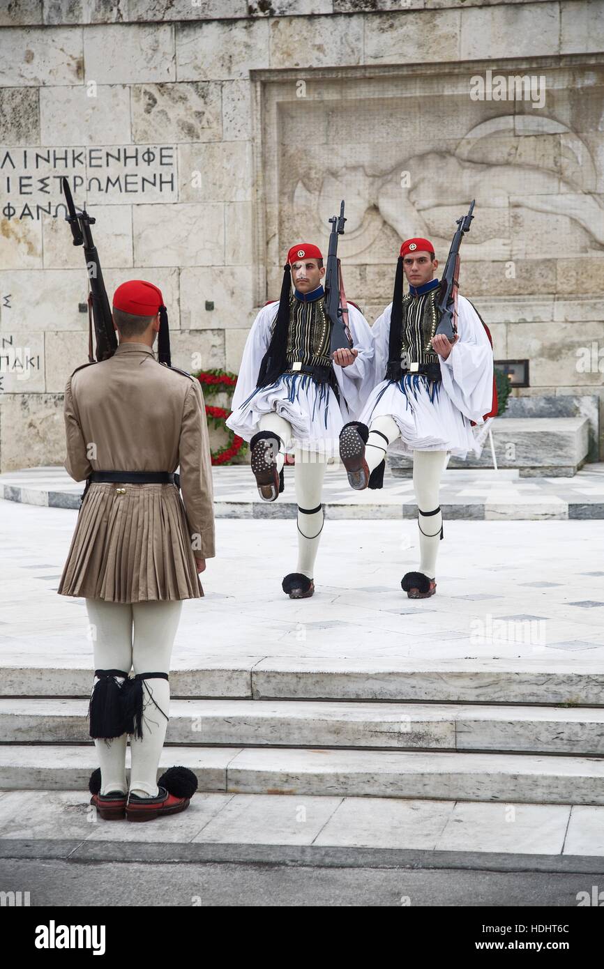 The changing of the guard in Athens Stock Photo - Alamy