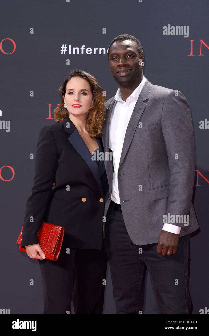 Omar sy and helene sy hi-res stock photography and images - Alamy