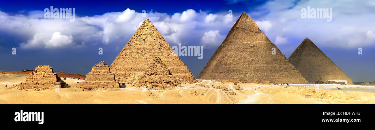 Pharaoh menkaure and his queen hi-res stock photography and images - Alamy