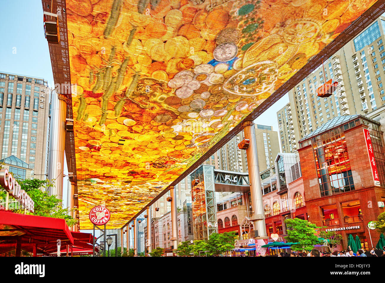 Lsd square hi-res stock photography and images - Alamy