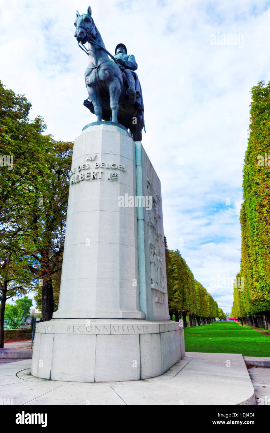 Tour albert paris hi-res stock photography and images - Alamy