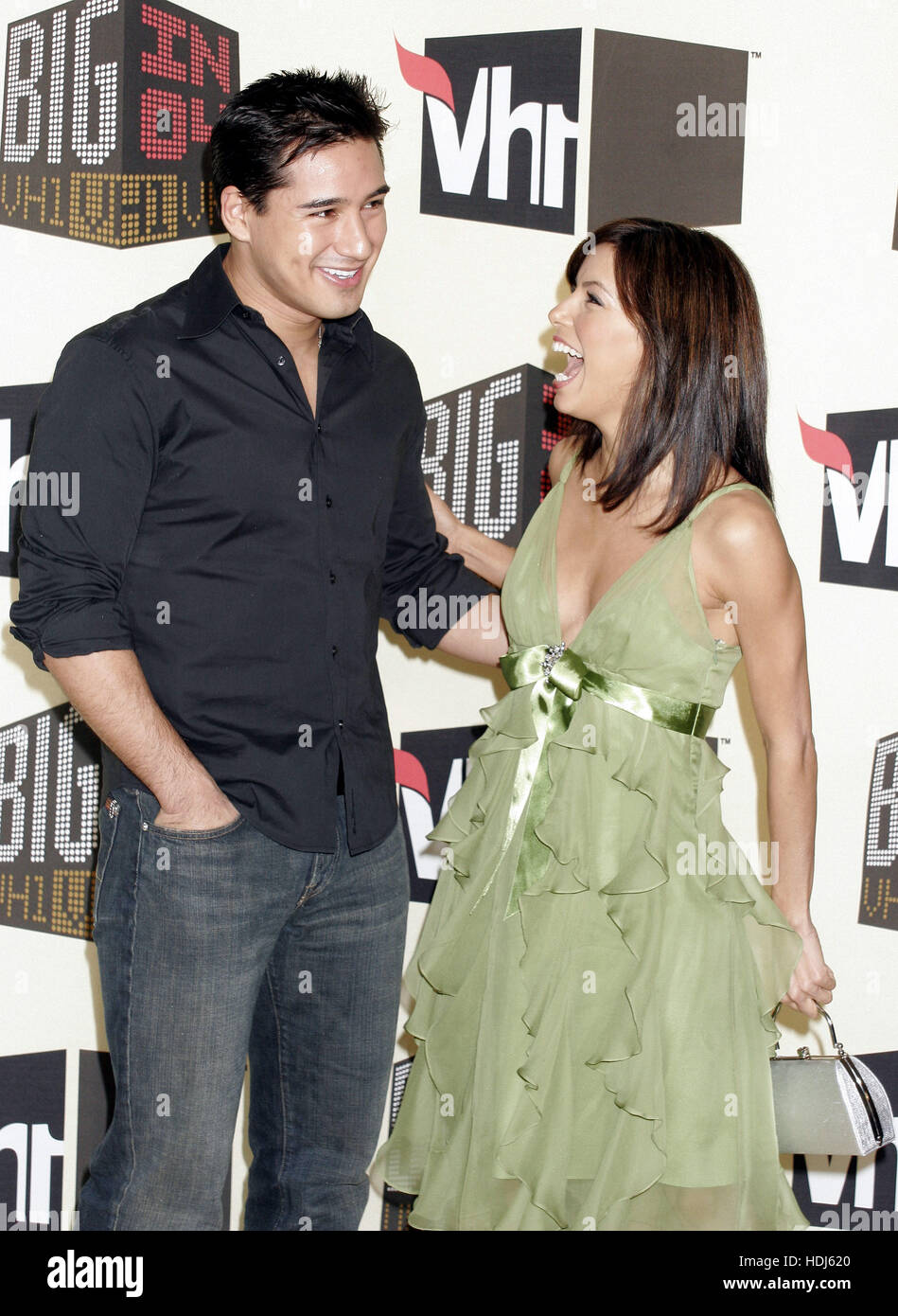 Actress Eva Longoria of 'Desperate Housewives' and Mario Lopez at VH-1 ...