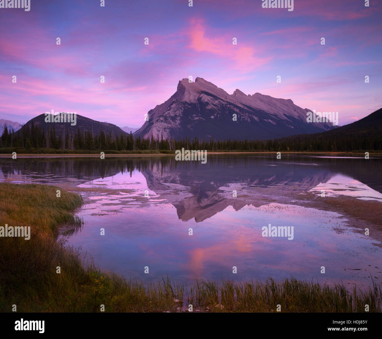 Vermillion Lakes Sunset Stock Photo - Alamy