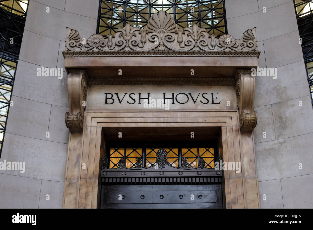 Kings college bush house hi-res stock photography and images - Alamy