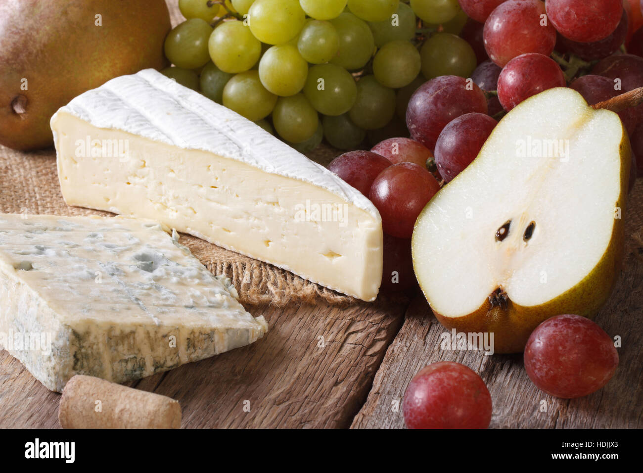 Pears and grapes hi-res stock photography and images - Alamy