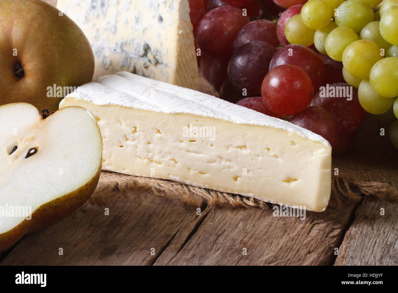 Pears And Grapes High Resolution Stock Photography and Images - Alamy