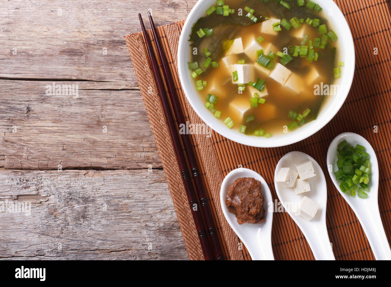 Japanese miso soup tofu seaweed hi-res stock photography and images - Alamy