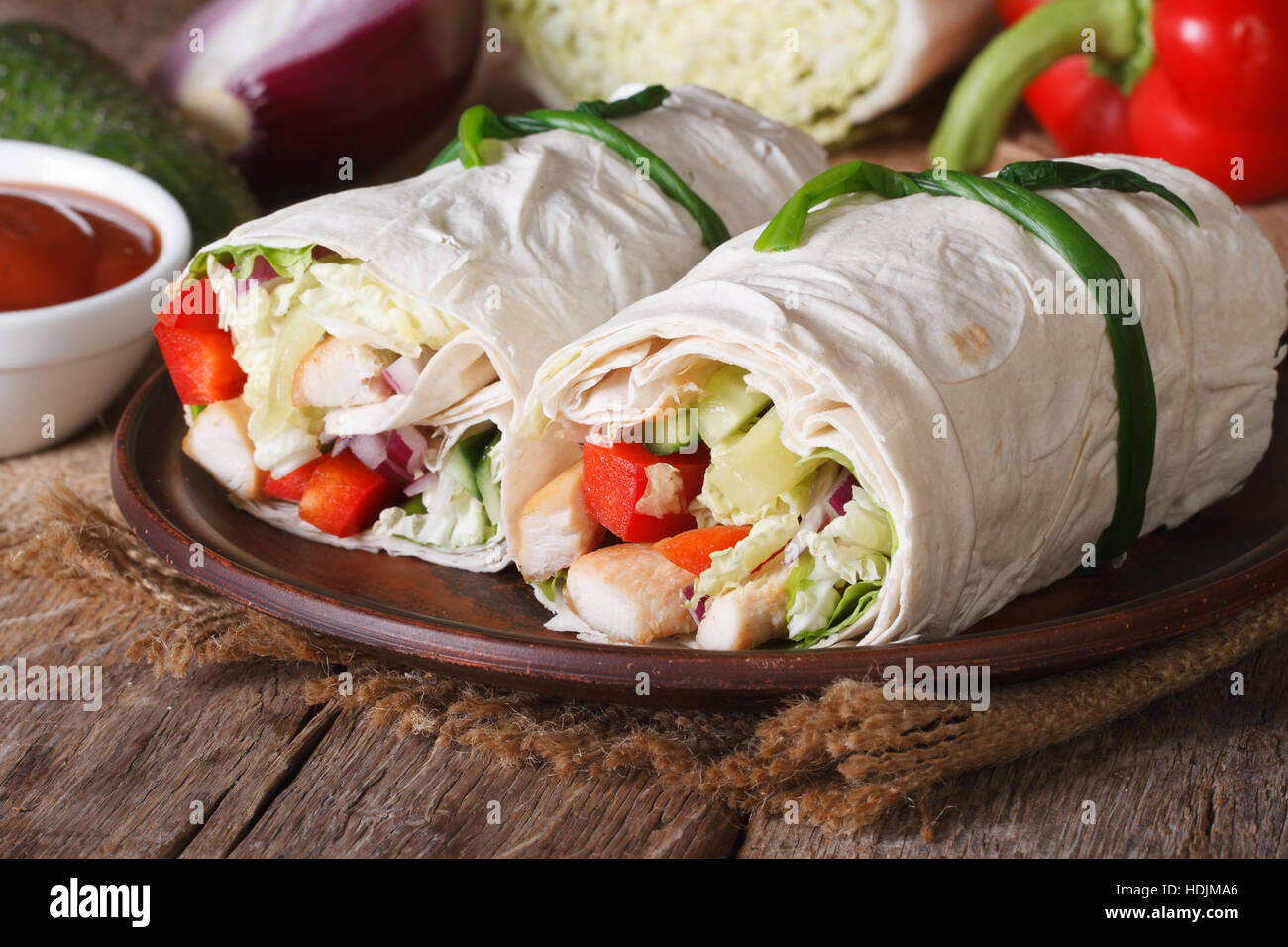 Chicken sandwich on roll hi-res stock photography and images - Alamy