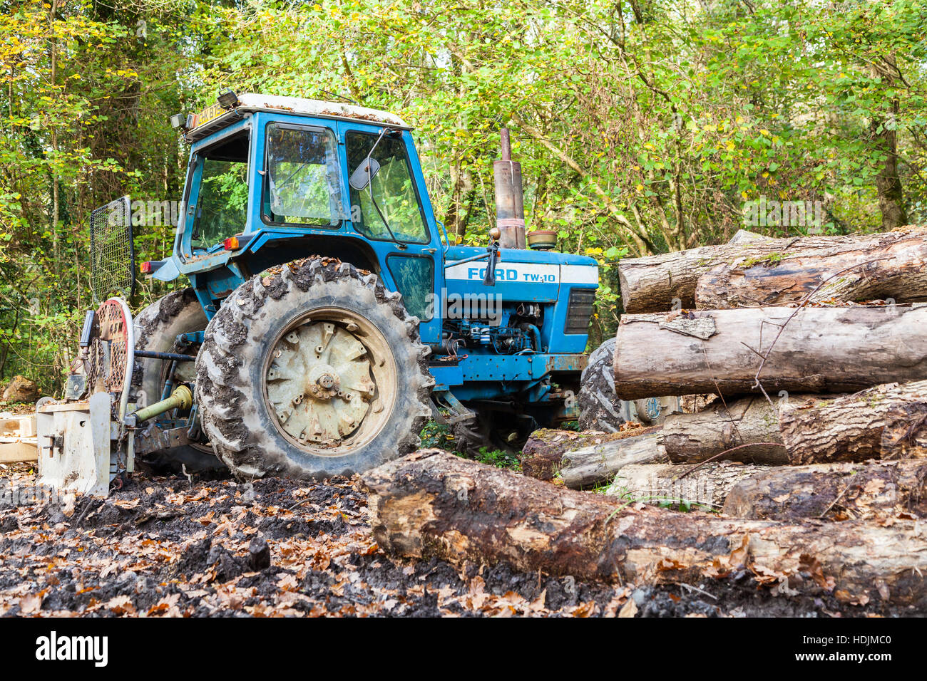 Tractor with forest hi-res stock photography and images - Alamy