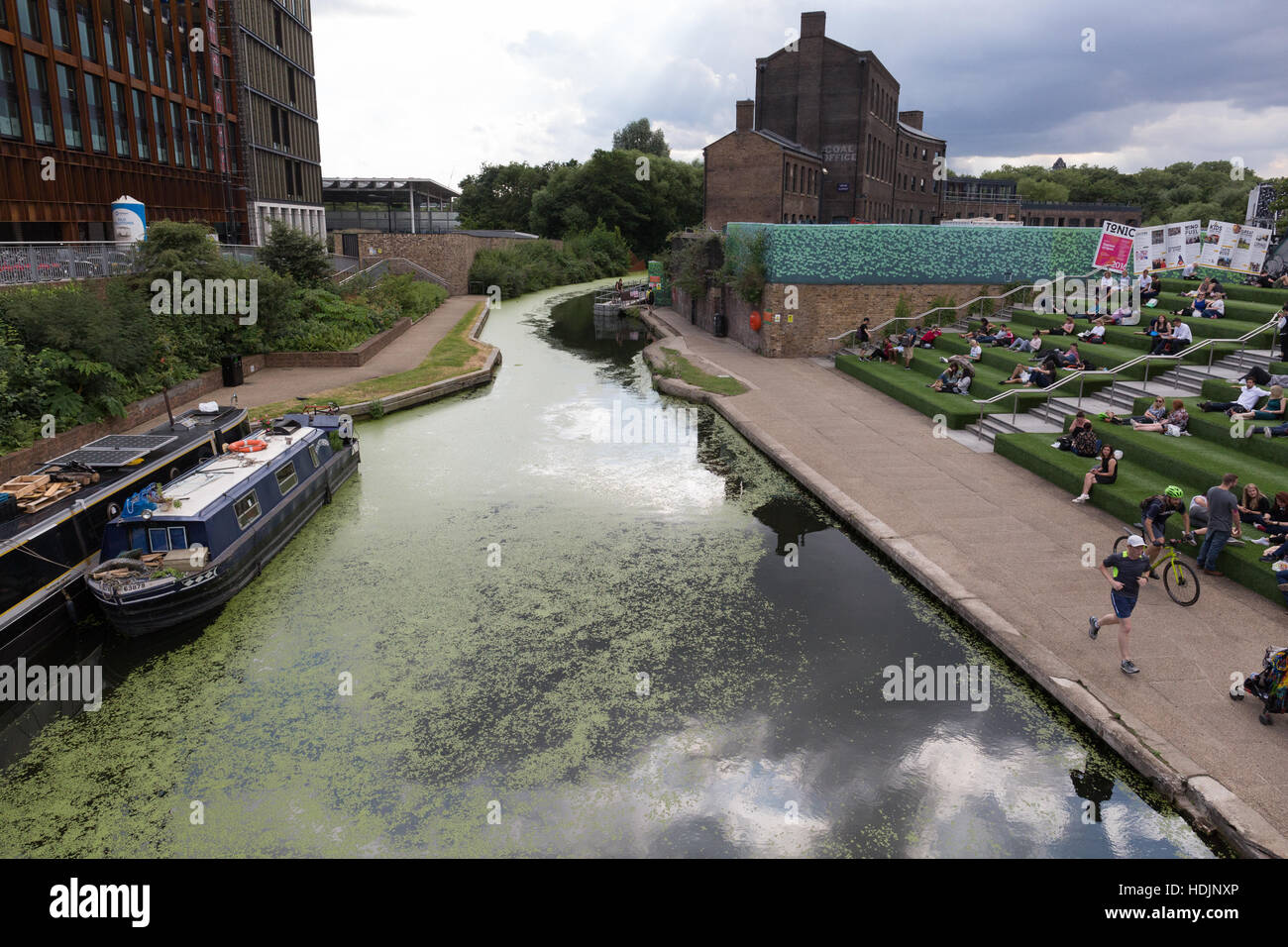 Granary Square, Kings Cross London Stock Photo - Alamy