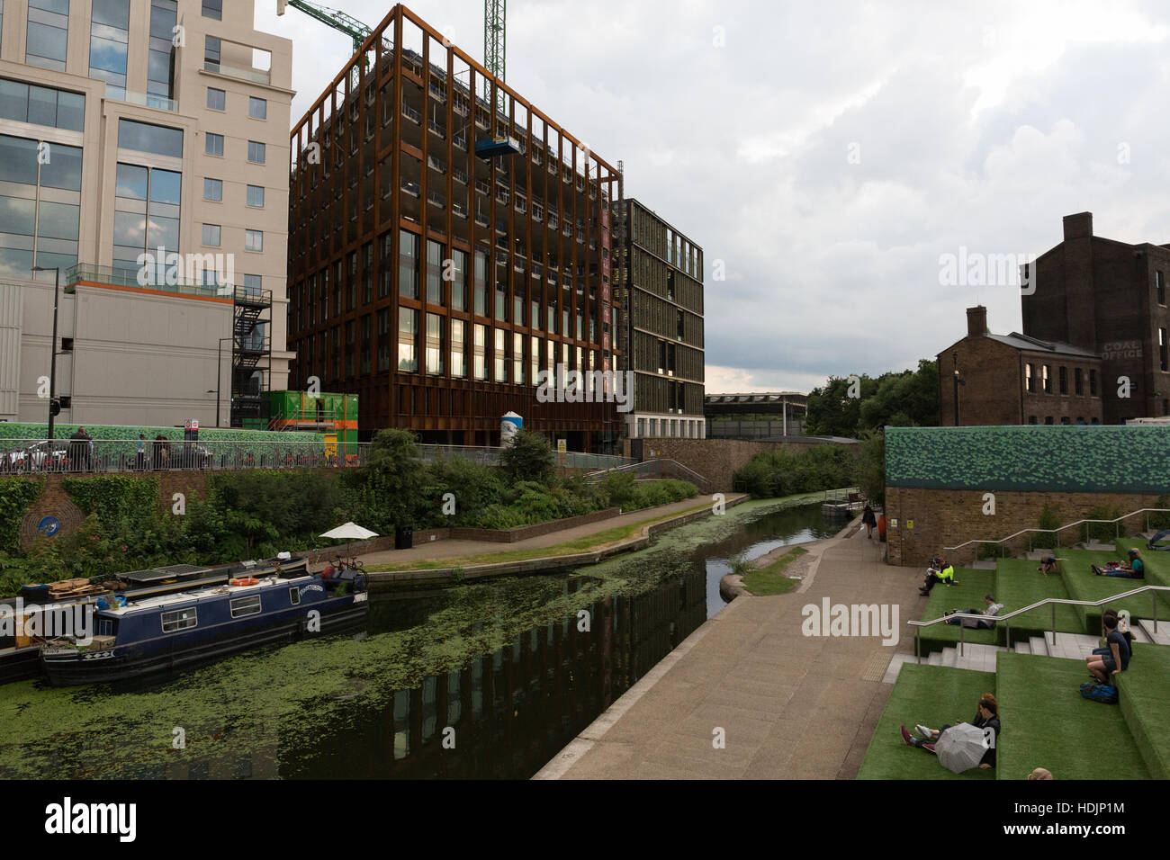 Granary Square, Kings Cross London Stock Photo - Alamy