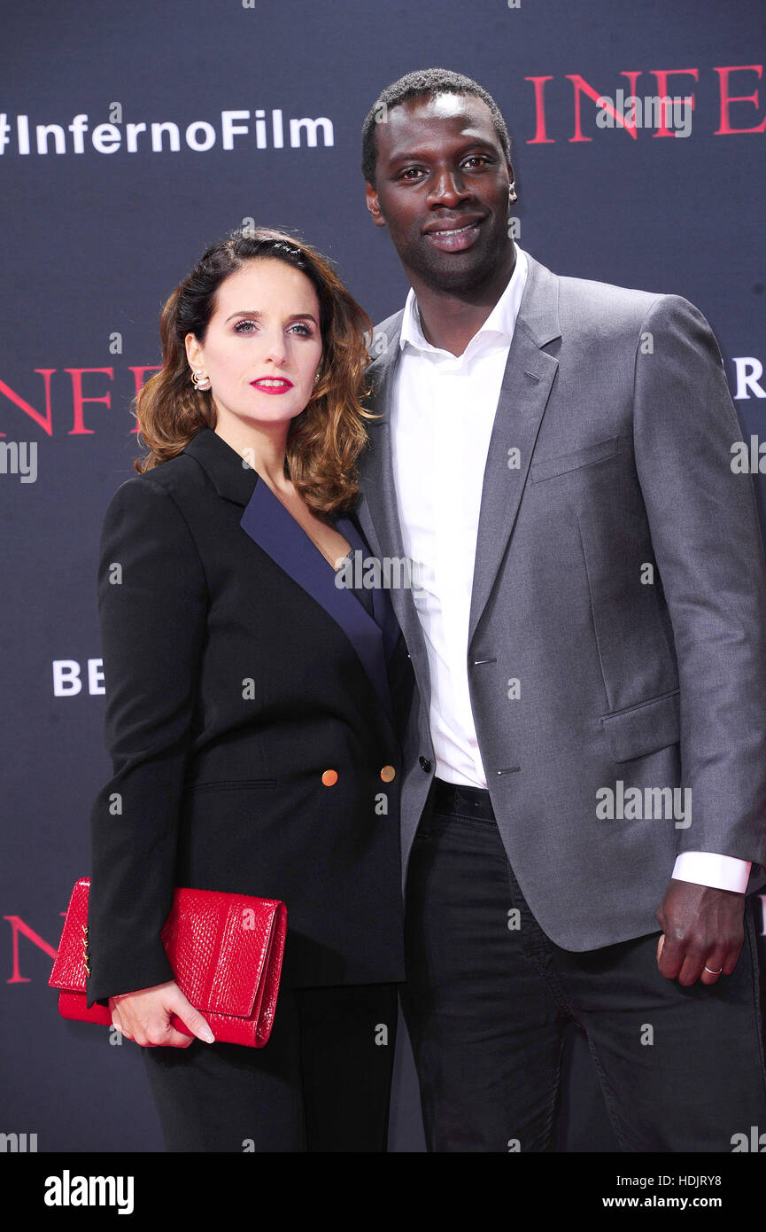 Omar sy and helene sy hi-res stock photography and images - Alamy