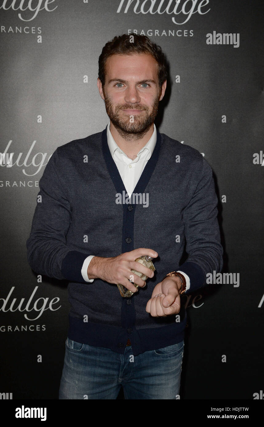 Juan Mata Meets Fans At Indulge Fragrances At The Intu Trafford Centre Manchester Juan Was 