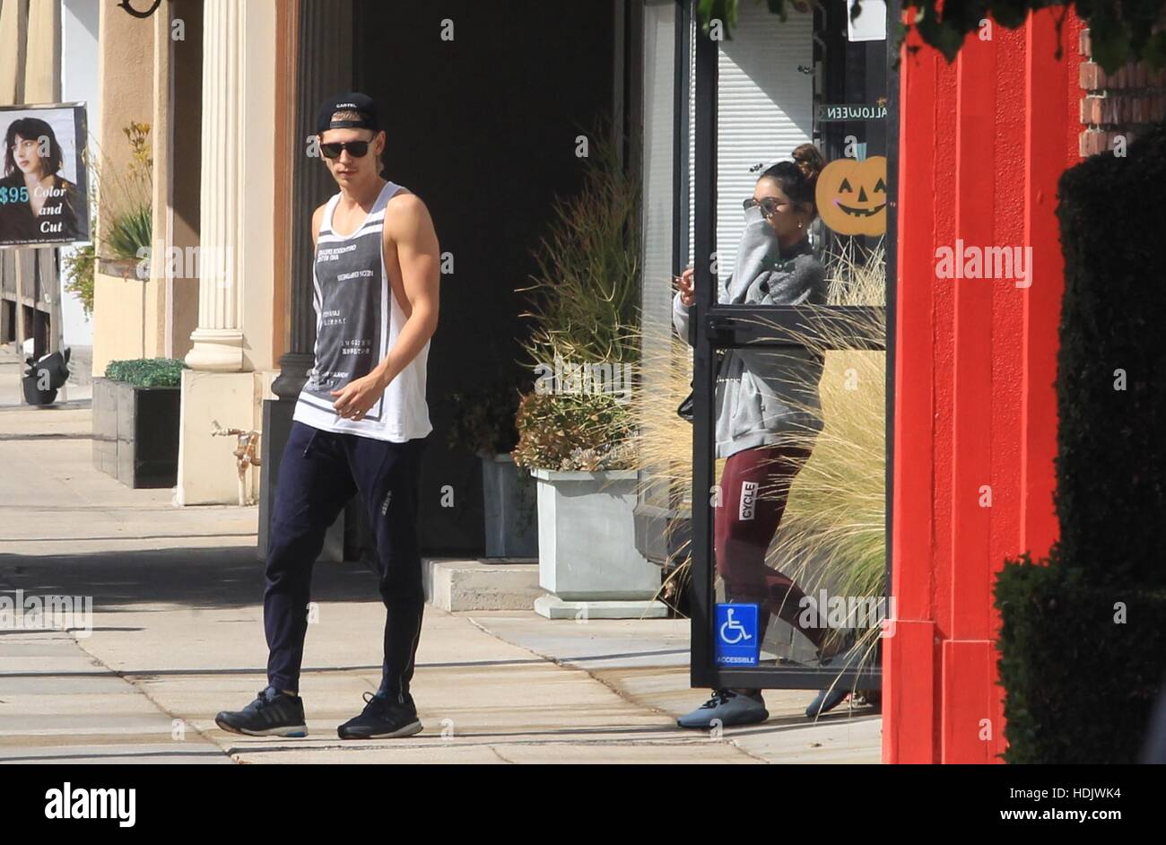 Vanessa Hudgens and her boyfriend Austin Butler, leaving yoga together ...