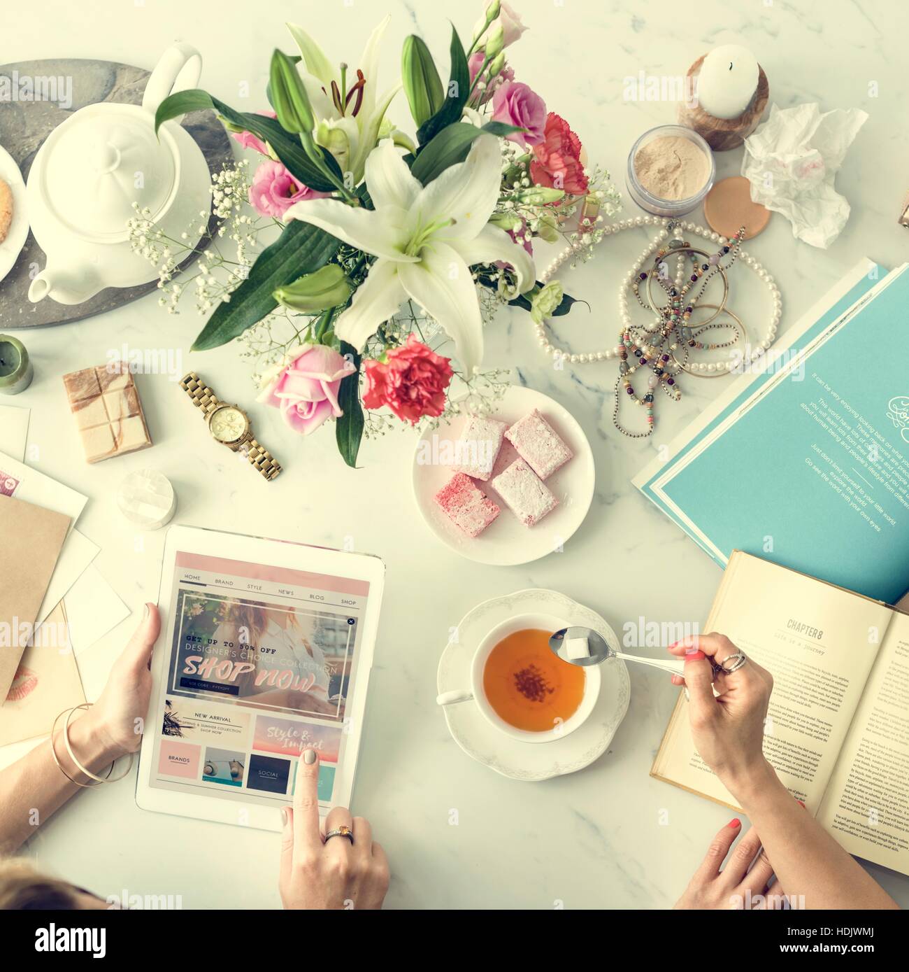 Shopping Internet Digital Connection Networking Concept Stock Photo - Alamy