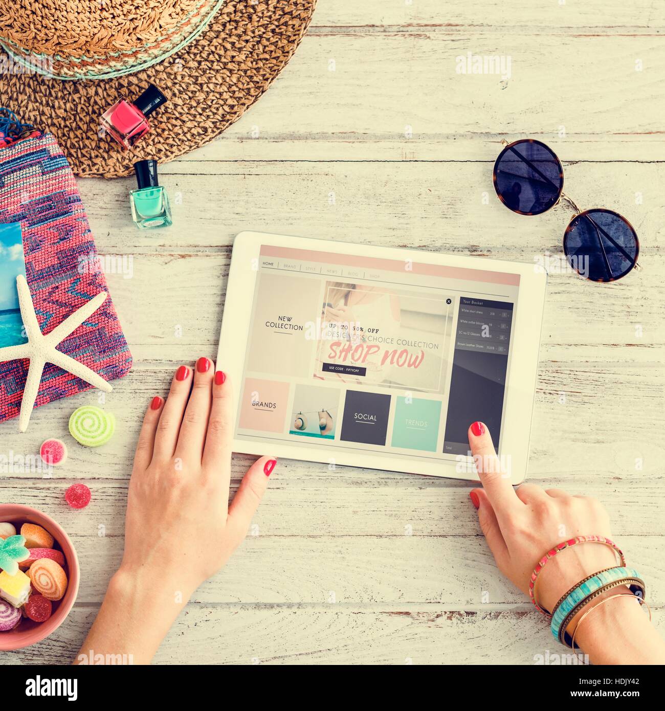 Woman Online Shopping Website Concept Stock Photo - Alamy