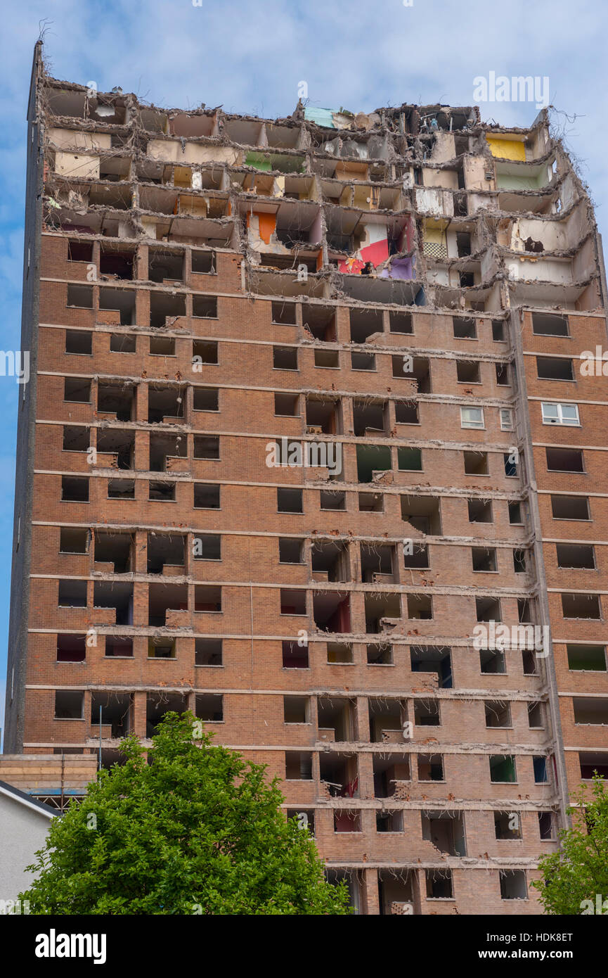 High Rise Flat Scotland Stock Photos & High Rise Flat Scotland Stock ...