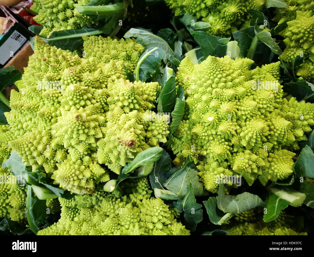 Romanesco market hi-res stock photography and images - Alamy