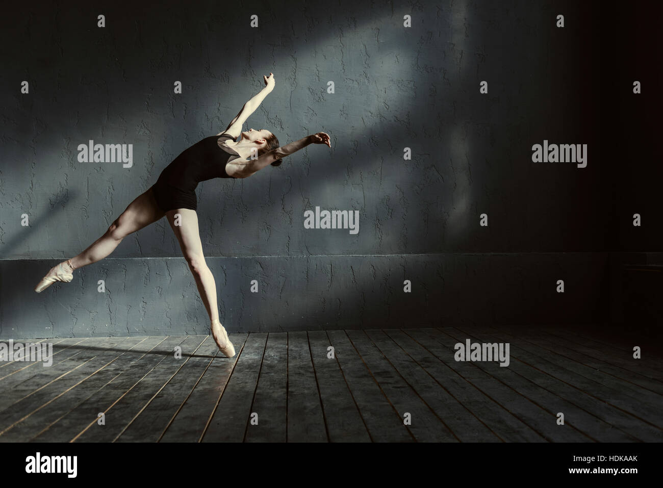 Black Dancer High Resolution Stock Photography and Images - Alamy