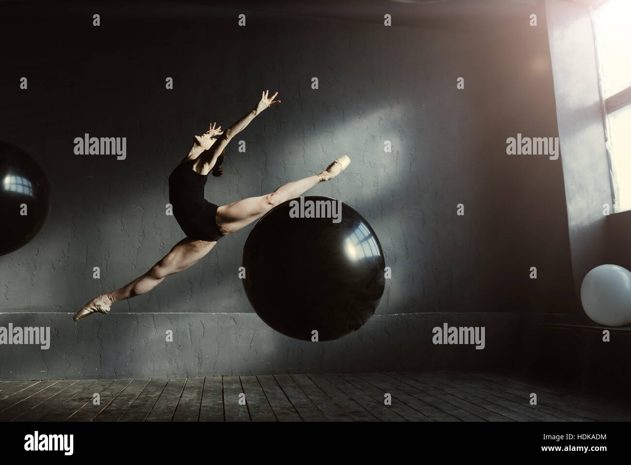 Charismatic dancer expressing herself in the studio Stock Photo - Alamy