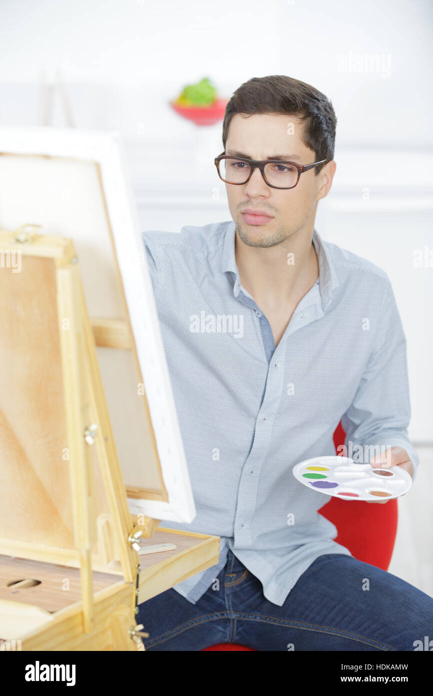 Male artist palette brush hi-res stock photography and images - Alamy