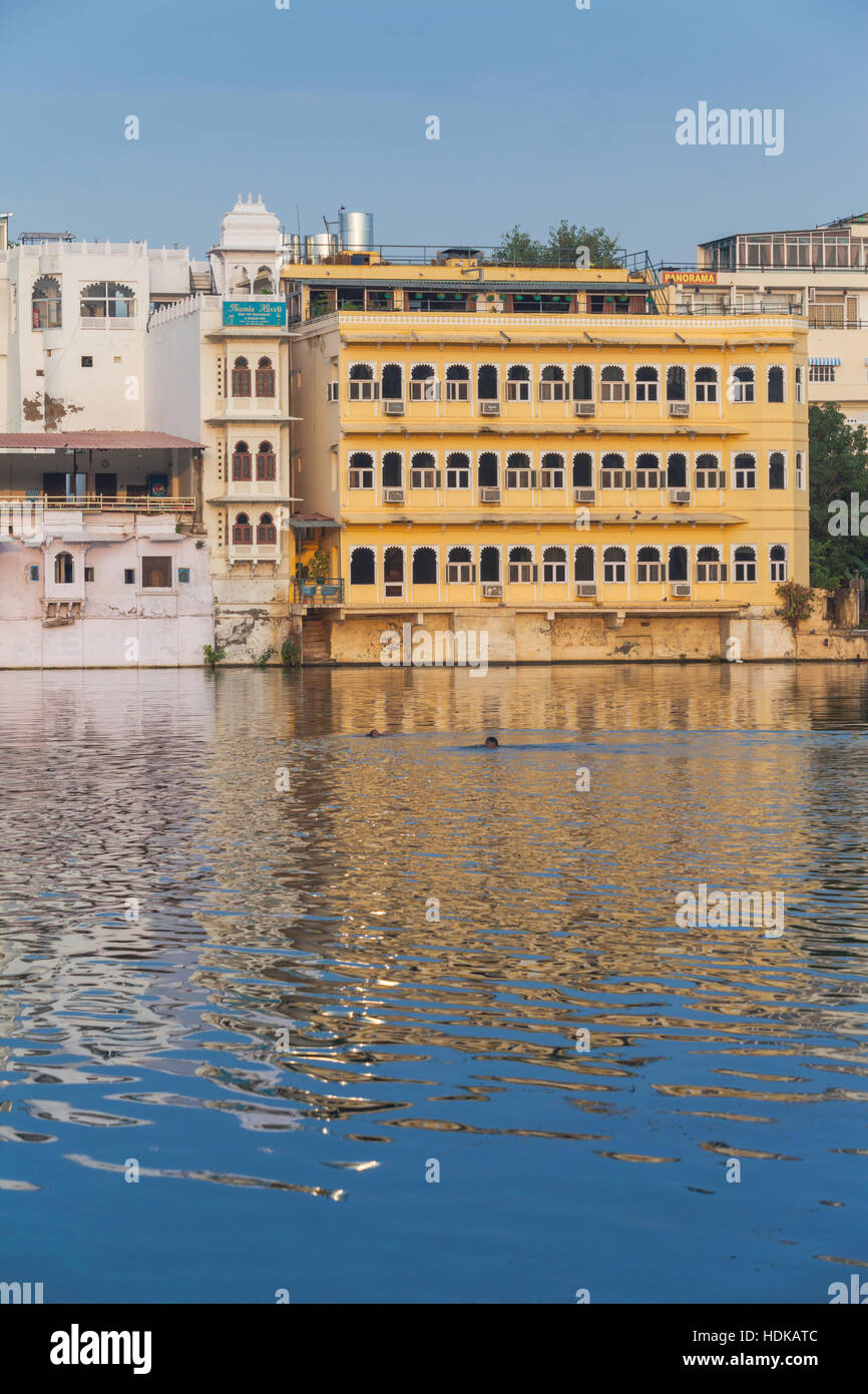 Indian style building hi-res stock photography and images - Alamy