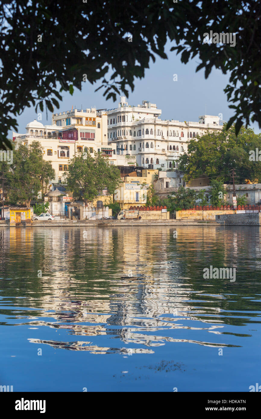 Indian style building hi-res stock photography and images - Alamy