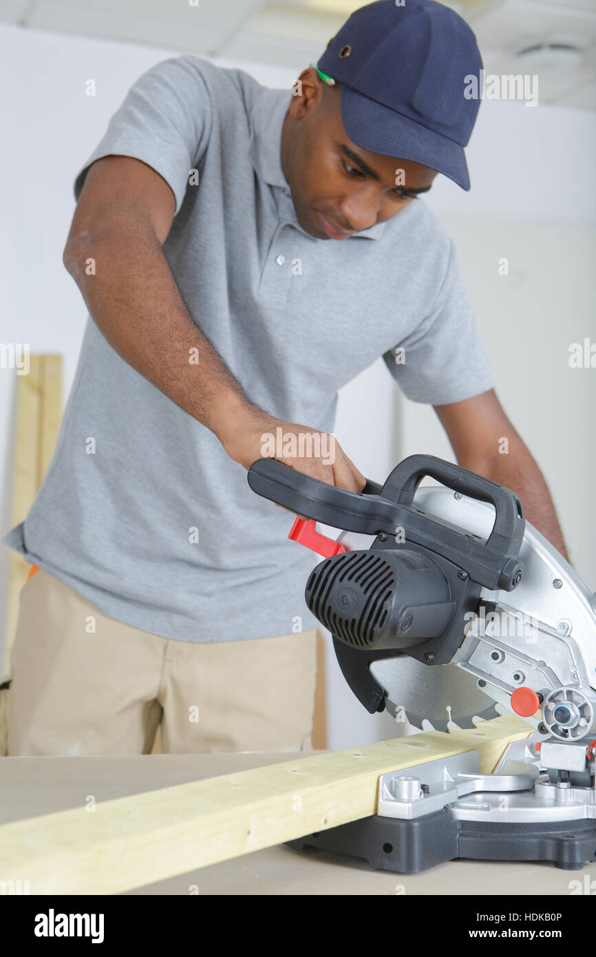 Cutting a piece size hi-res stock photography and images - Alamy
