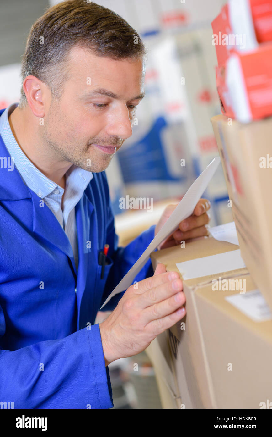 Man paperwork order hi-res stock photography and images - Alamy