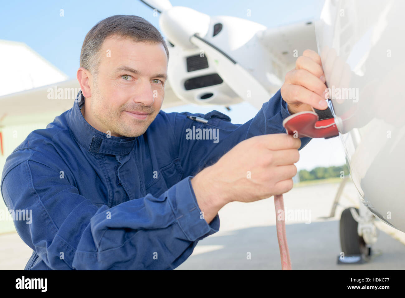 Aircraft mechanic hi-res stock photography and images - Alamy
