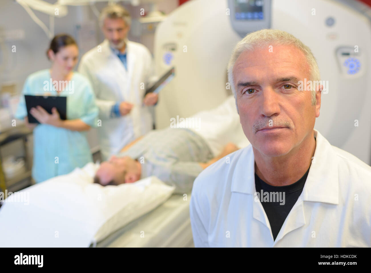 Senior xray machine hi-res stock photography and images - Alamy