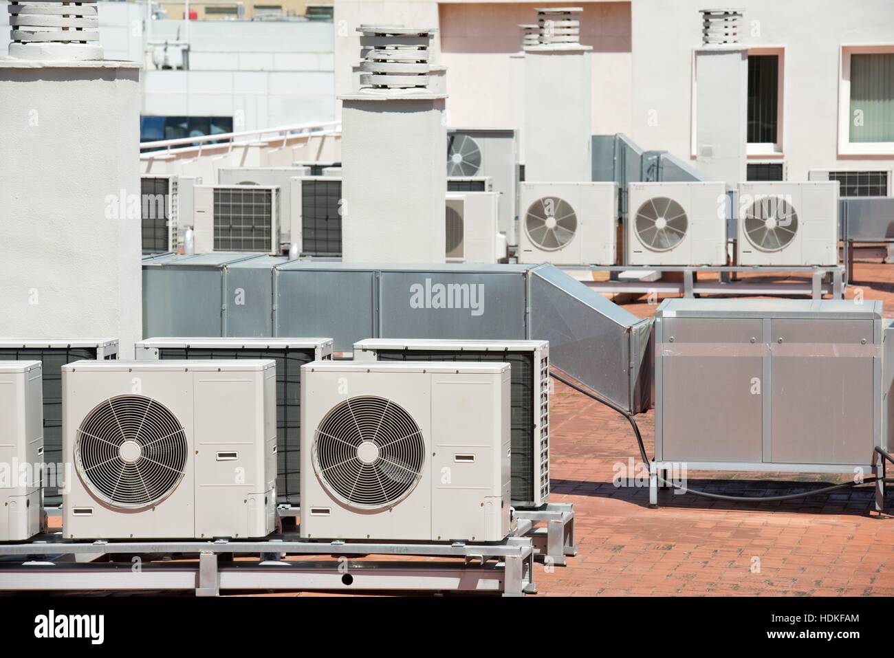 Large air conditioning unit hi-res stock photography and images - Alamy