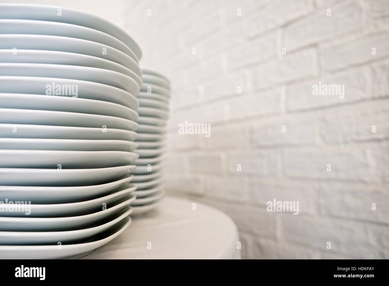 Large group plates hi-res stock photography and images - Alamy