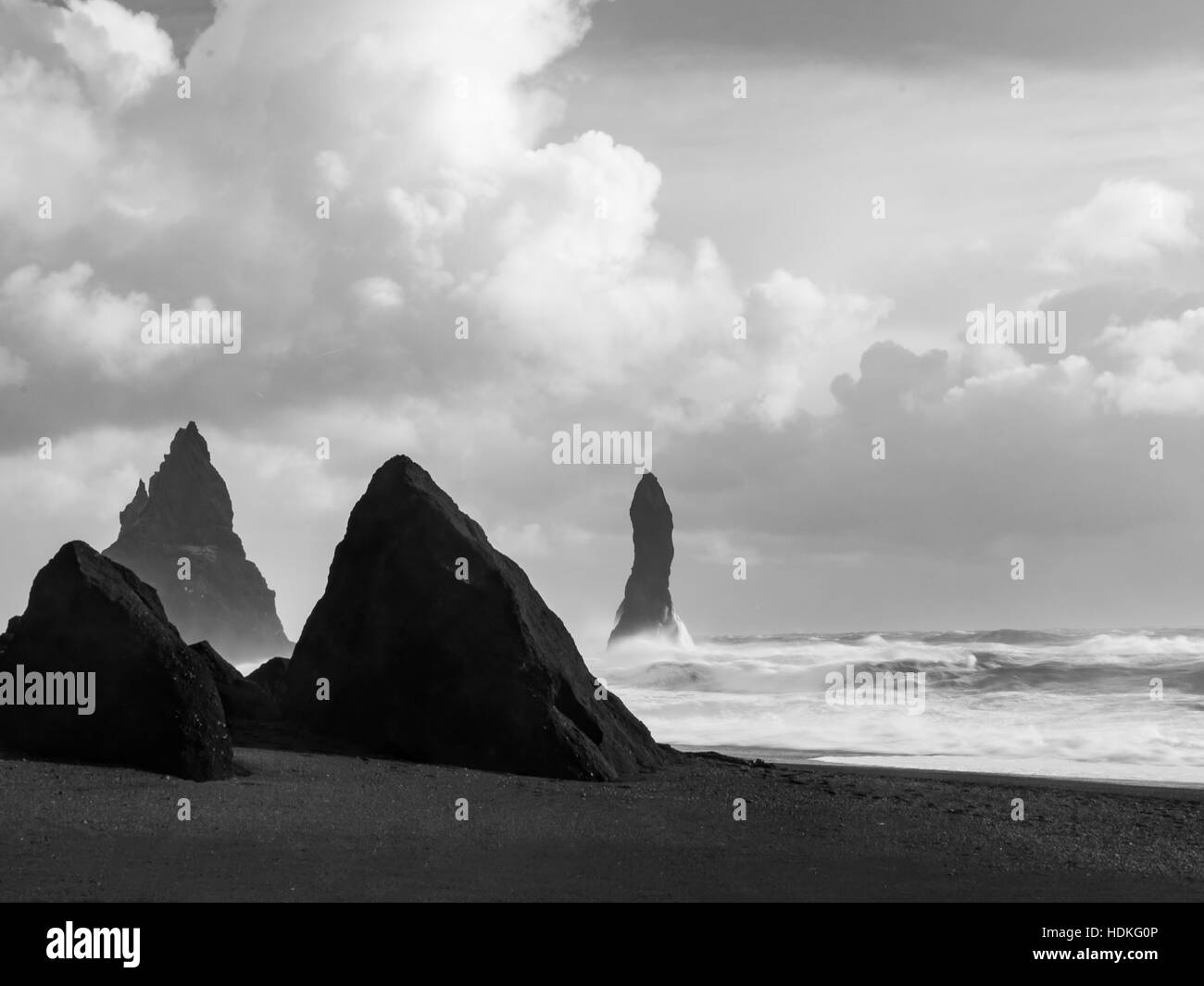 Black and white cold beach hi-res stock photography and images - Alamy