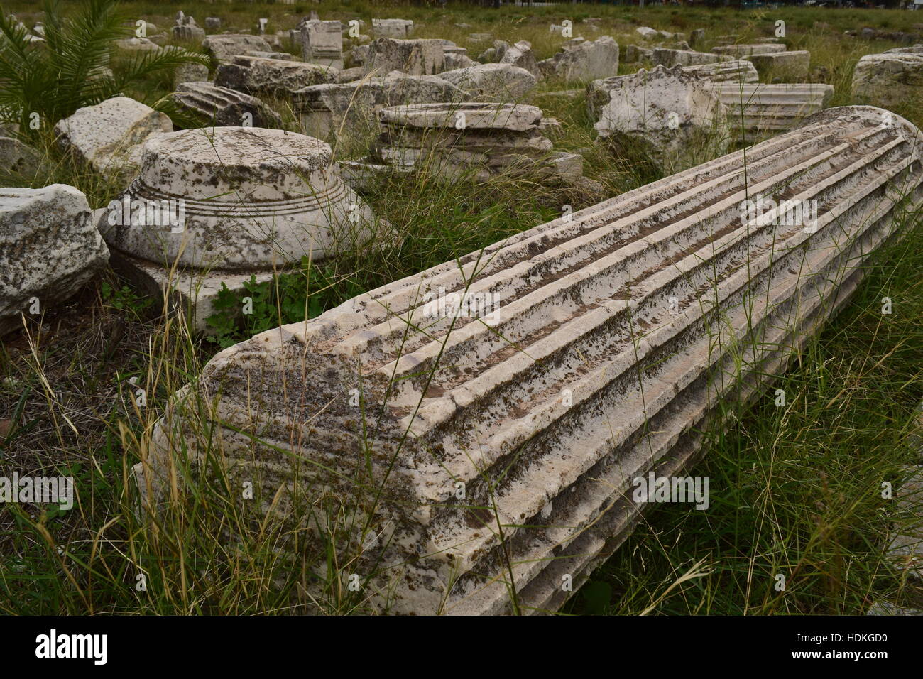 Doric order hi-res stock photography and images - Alamy