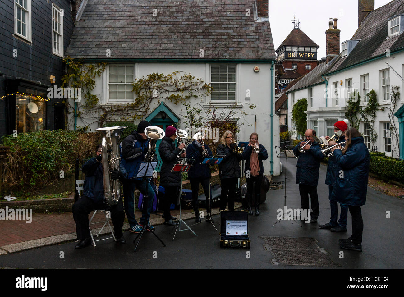 Collecting band hi-res stock photography and images - Alamy