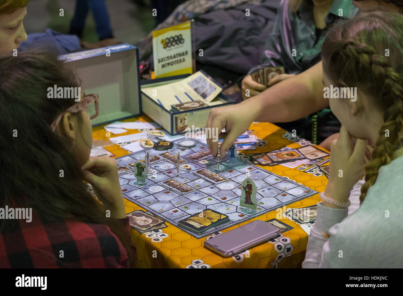 Playing card game anime hi-res stock photography and images - Alamy