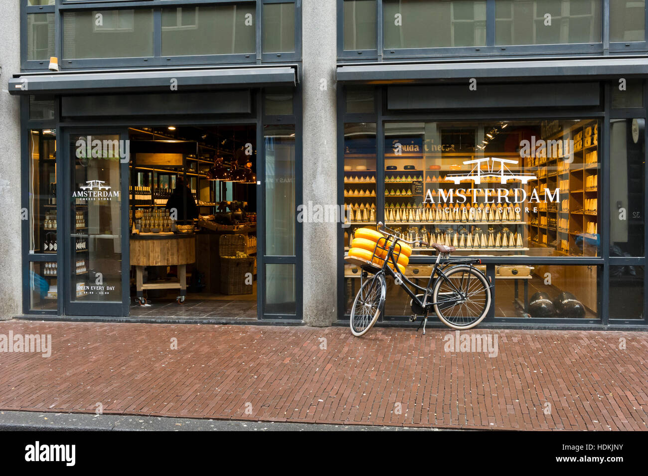 Dutch cheese museum hi-res stock photography and images - Alamy