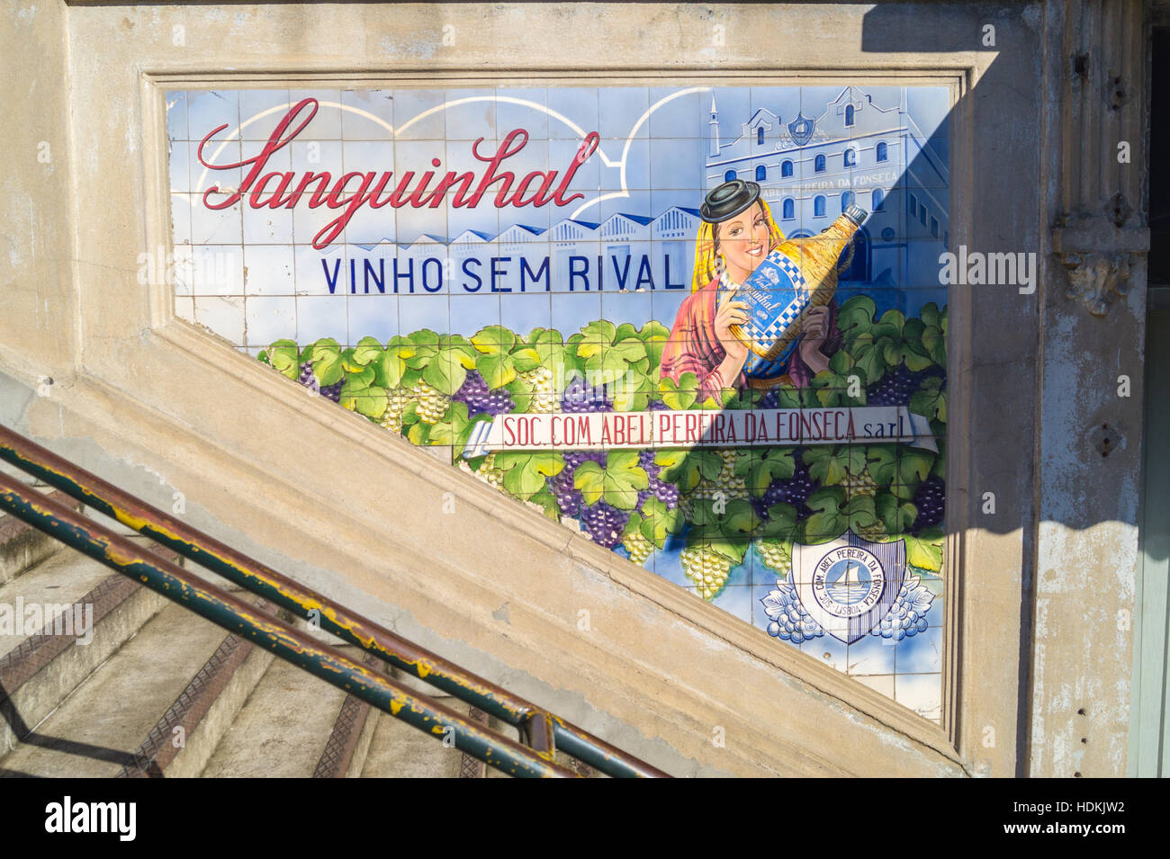 Picture made of tiles hi-res stock photography and images - Alamy
