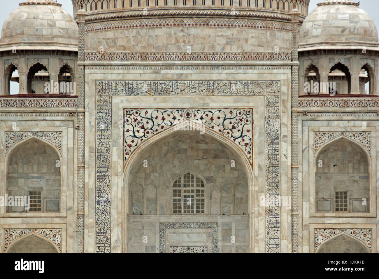 Detail of inlaid marble decorating the Taj Mahal in Agra, India Stock ...
