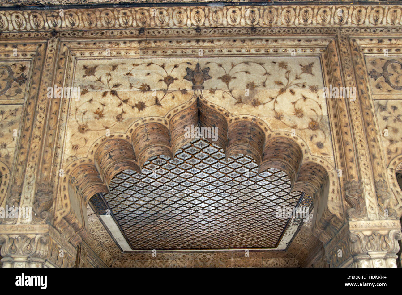 Islamic style palace with inlaid marble inside the Red Fort in Delhi ...