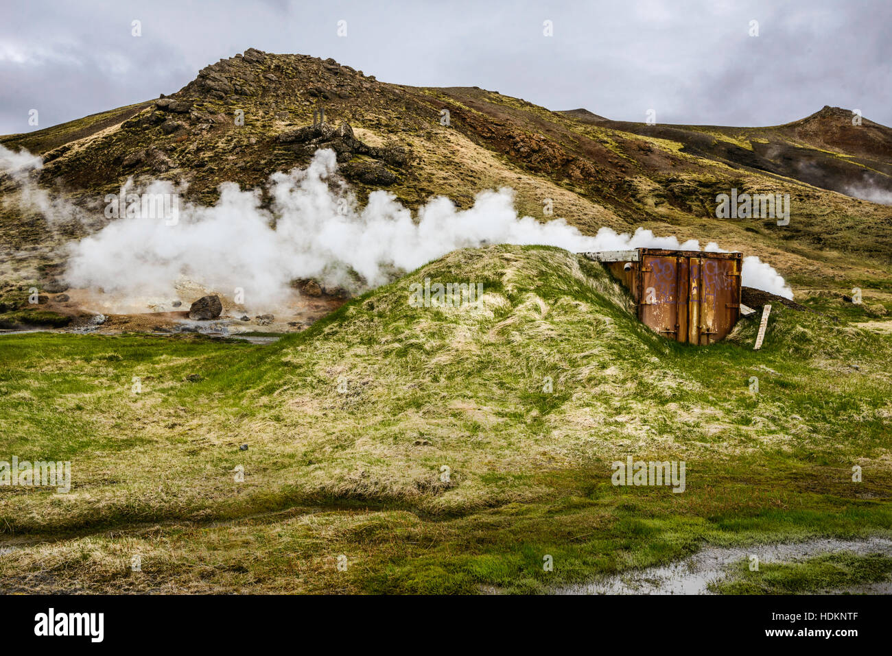Fumaroles hi-res stock photography and images - Alamy