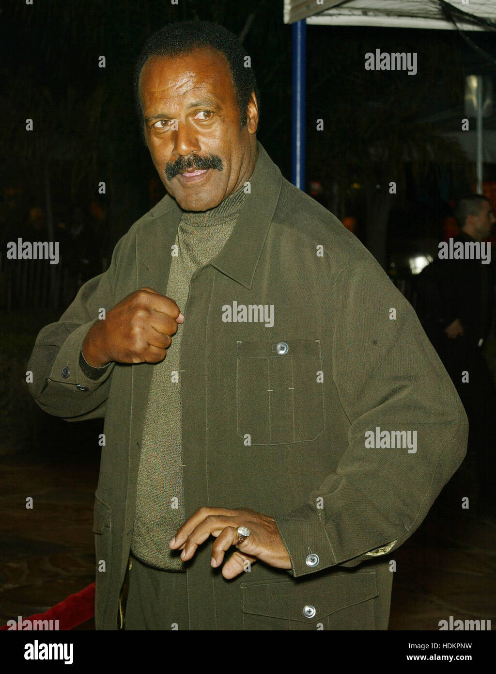 Fred Williamson arrives at the premiere of Starsky & Hutch in Los ...