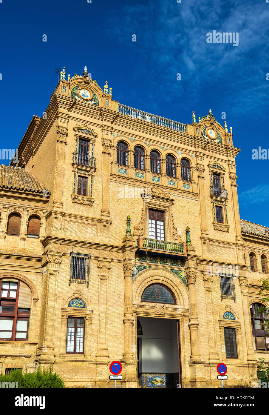 Main building of Plaza de Espana, an architecture complex in Seville ...