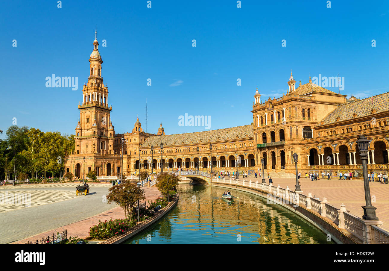 Main building of Plaza de Espana, an architecture complex in Seville ...
