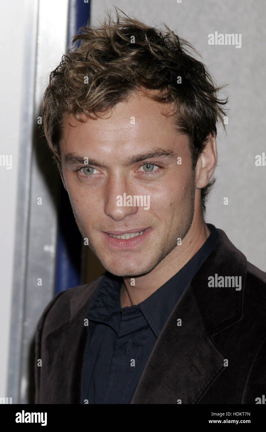 Jude Law at the premiere of the film, 'Closer' at Mann Village theatre ...